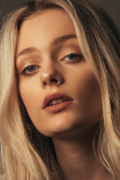 Women Main Board | Blake Models