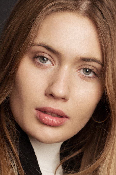 Women Main Board | Blake Models